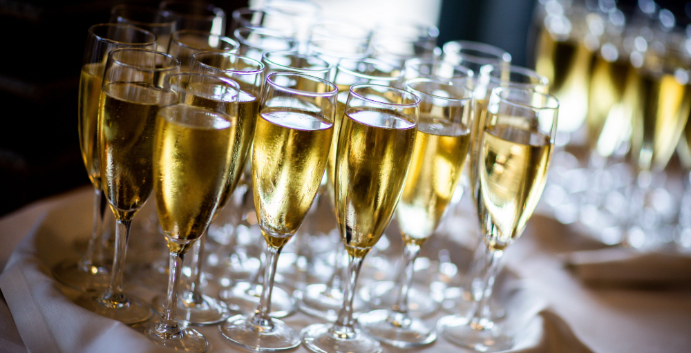 Event Serving: A Guide to Alcohol Service at Special Events and Catered ...